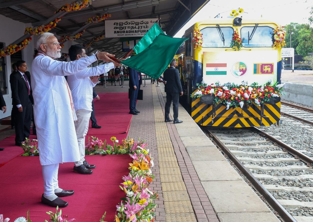 Indian Prime Minister inaugurates Mahawa-Omantha railway line. - Sri ...